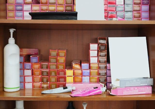 Box Dye Vs Salon Dye - Which One Is Right For You? [Expert Advice]