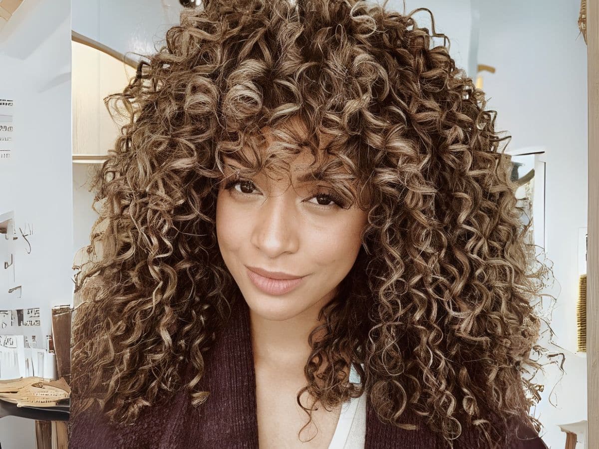 9 Curly Hair Color Ideas That’ll Make Your Curls Pop (Without Wrecking ...